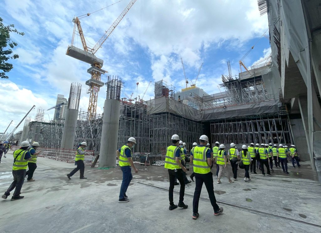 AEC เยี่ยมชมโครงการก่อสร้าง One Bangkok เมกะโปรเจค บน ถ.พระราม 4 ...